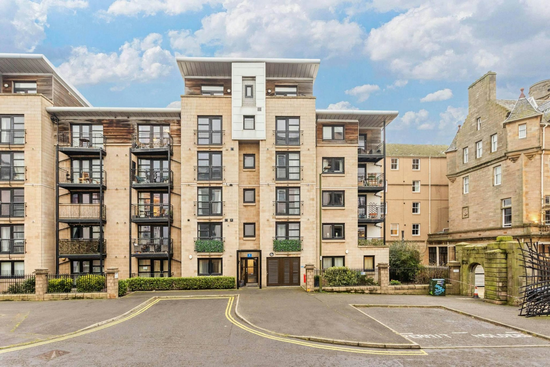 9/7 Tower Place, The Shore, Edinburgh, EH6 7BZ | McEwan Fraser Legal