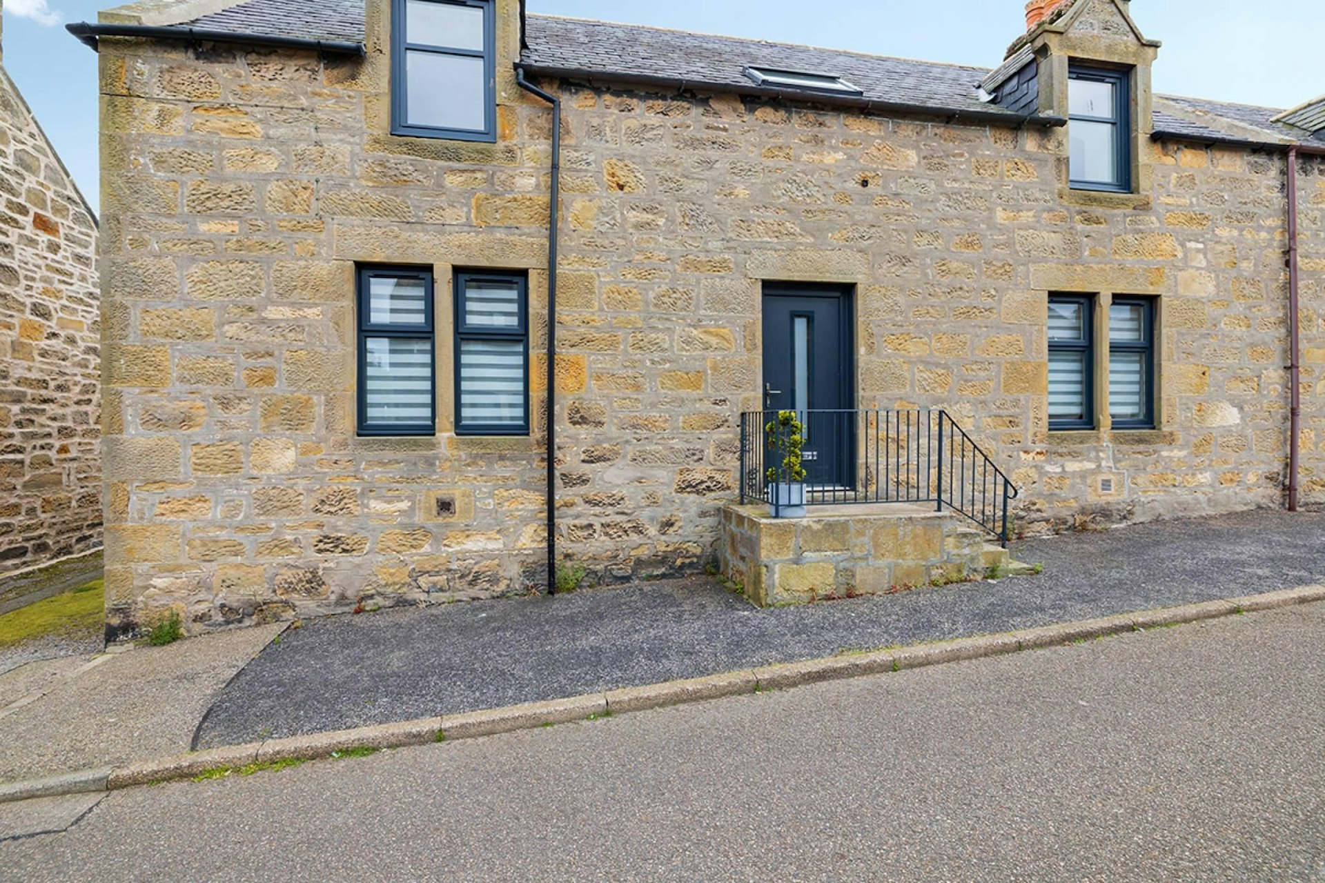 8 Gordon Street, Hopeman, Elgin, IV30 5SF | McEwan Fraser Legal