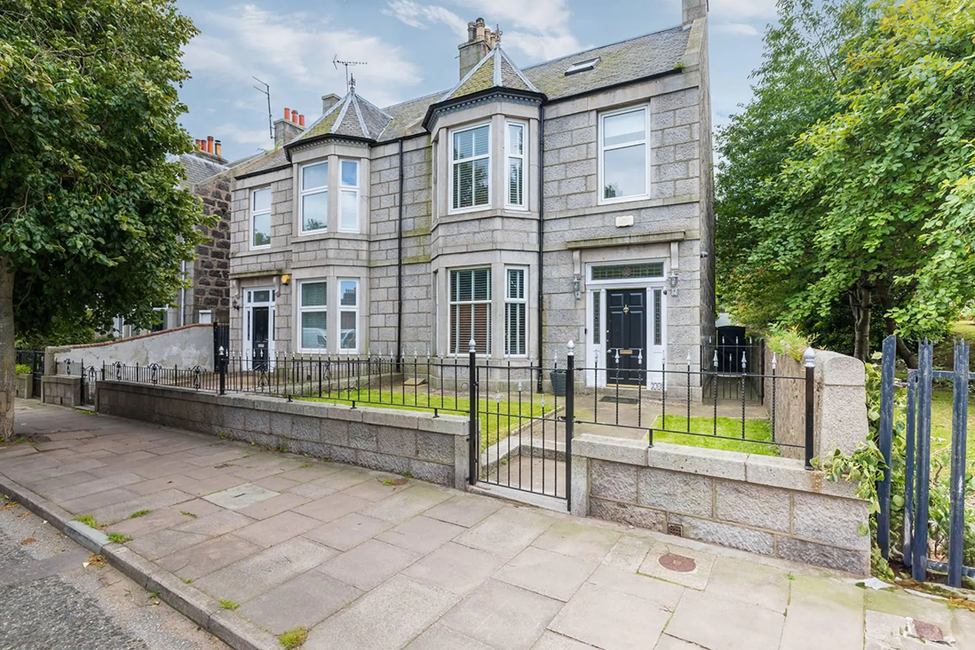 250 Victoria Road, Aberdeen, AB11 9NU | McEwan Fraser Legal