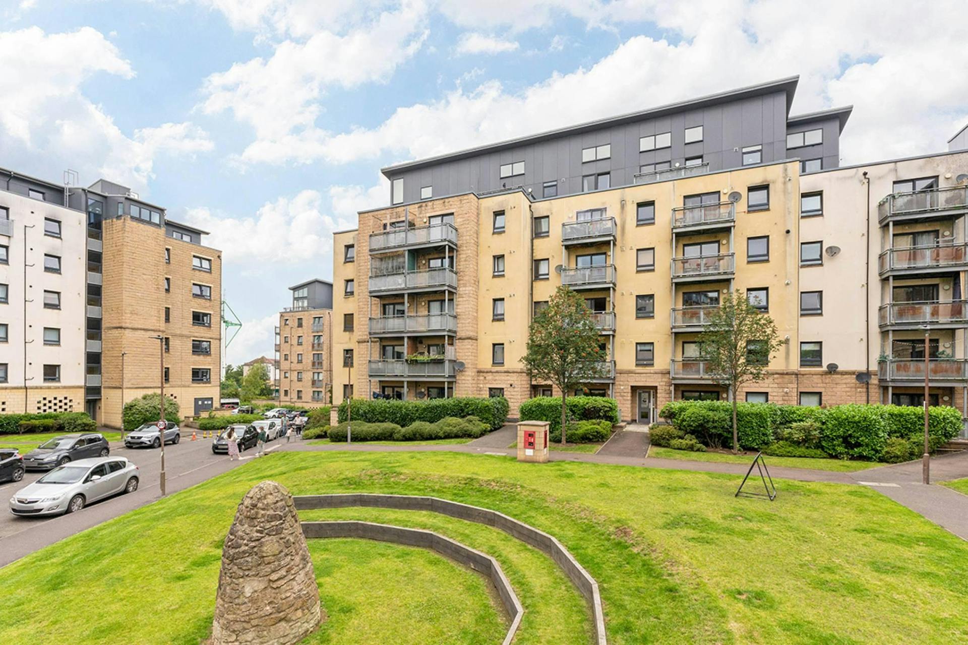 Flat 9, 3 Hawkhill Close, Leith, Edinburgh, EH7… | McEwan Fraser Legal