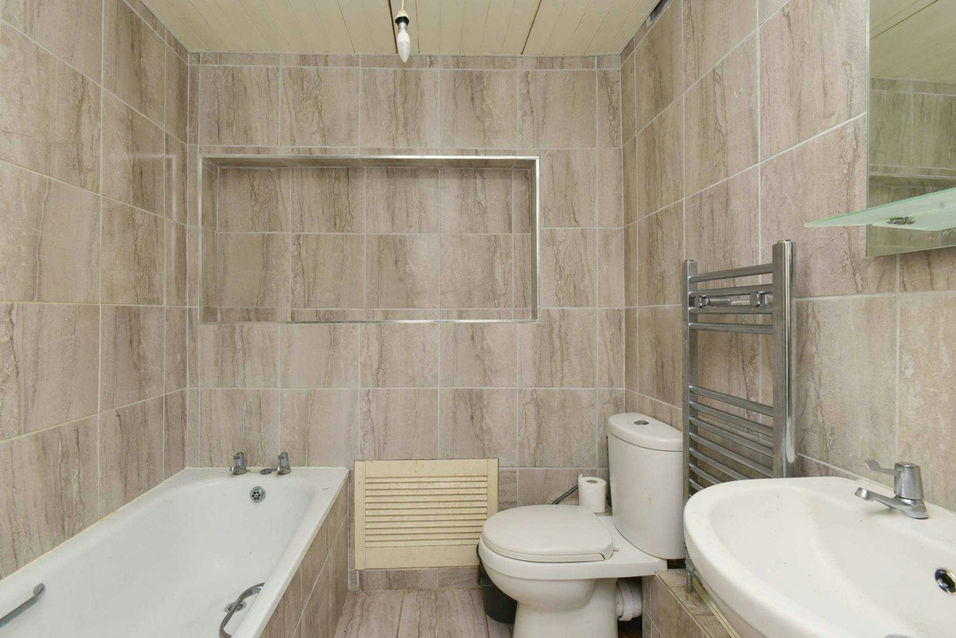 14 Market Place, Selkirk, TD7 4BT | McEwan Fraser Legal