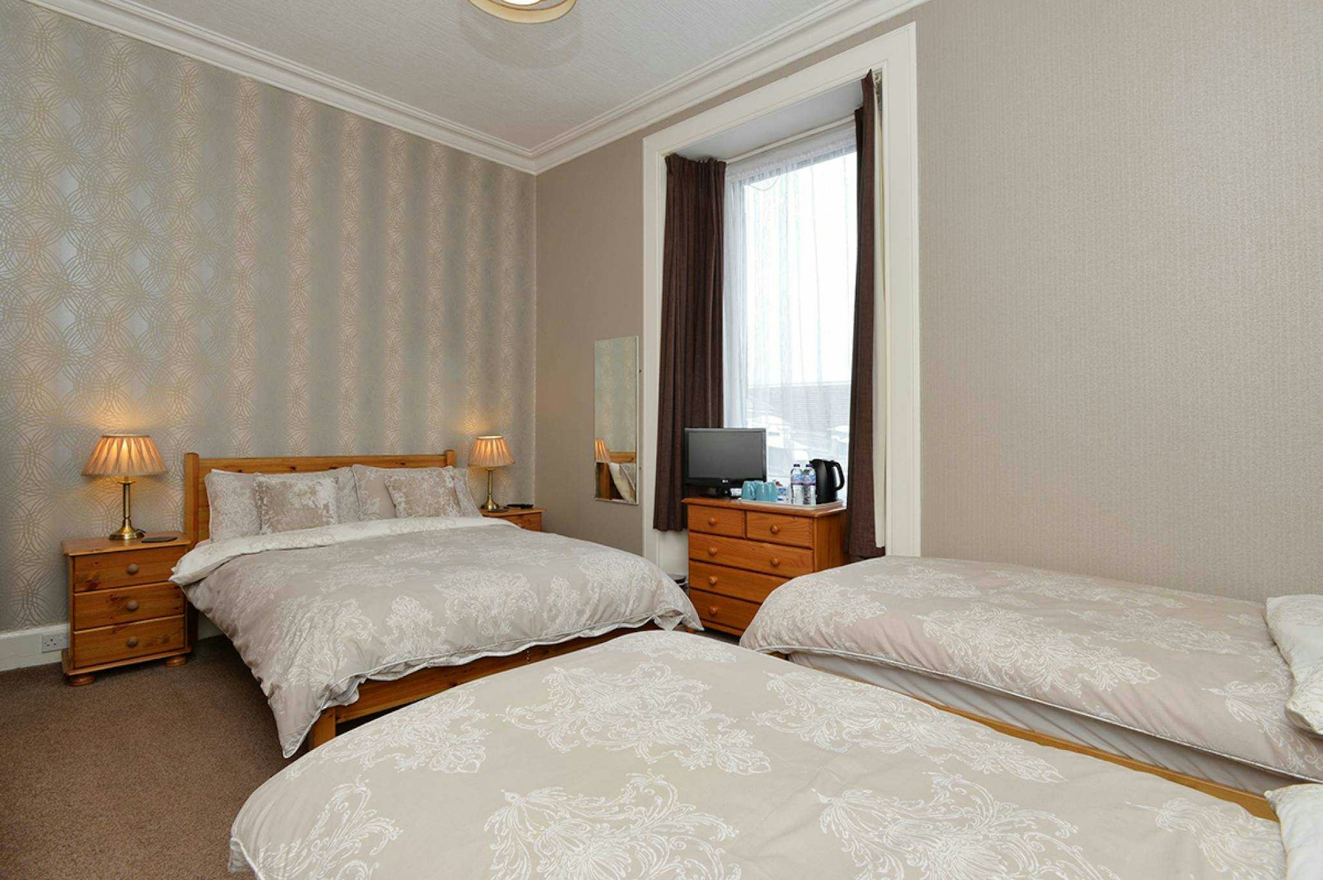 Heidl Guest House, 43 York Place, Perth, PH2 8EH | McEwan Fraser Legal