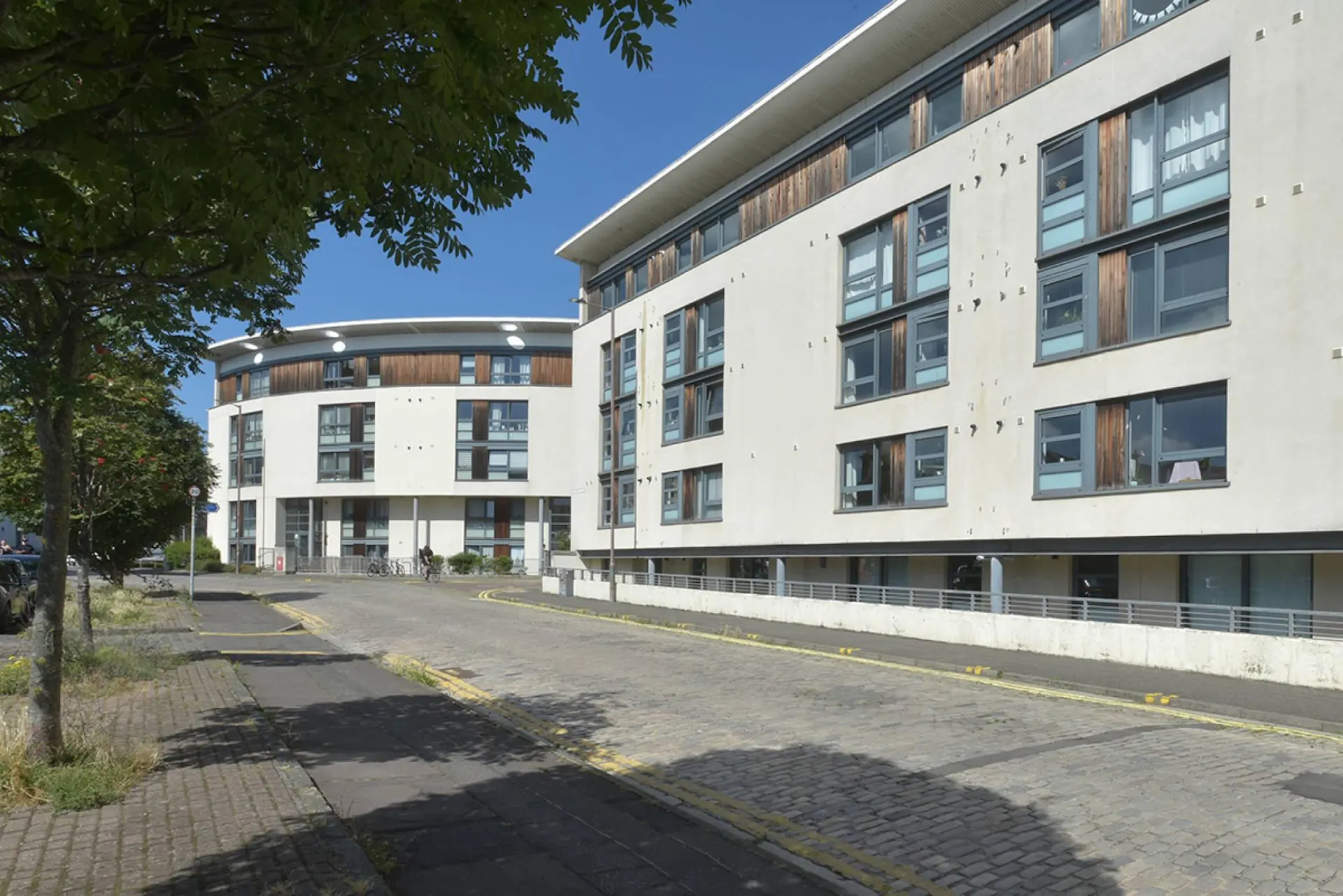 2/10 Sandport Way, The Shore, Edinburgh, EH6 6EA | McEwan Fraser Legal